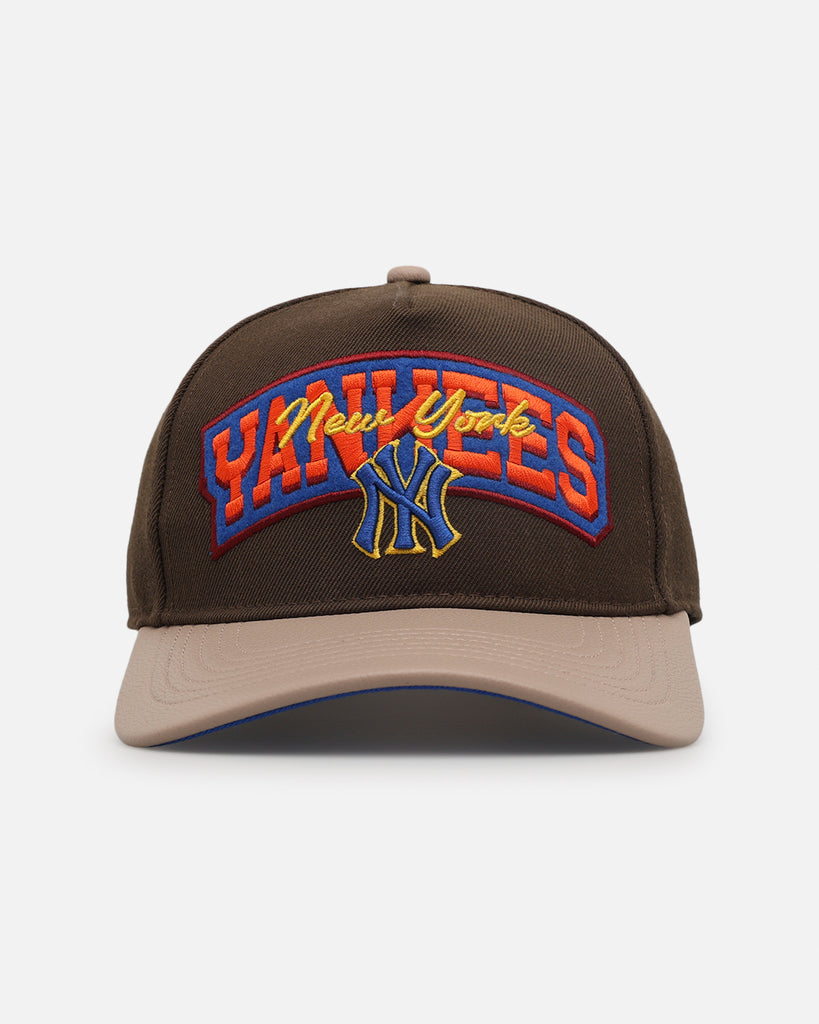 Pro Standard New York Yankees Stacked Strapback Brown | Culture Kings US