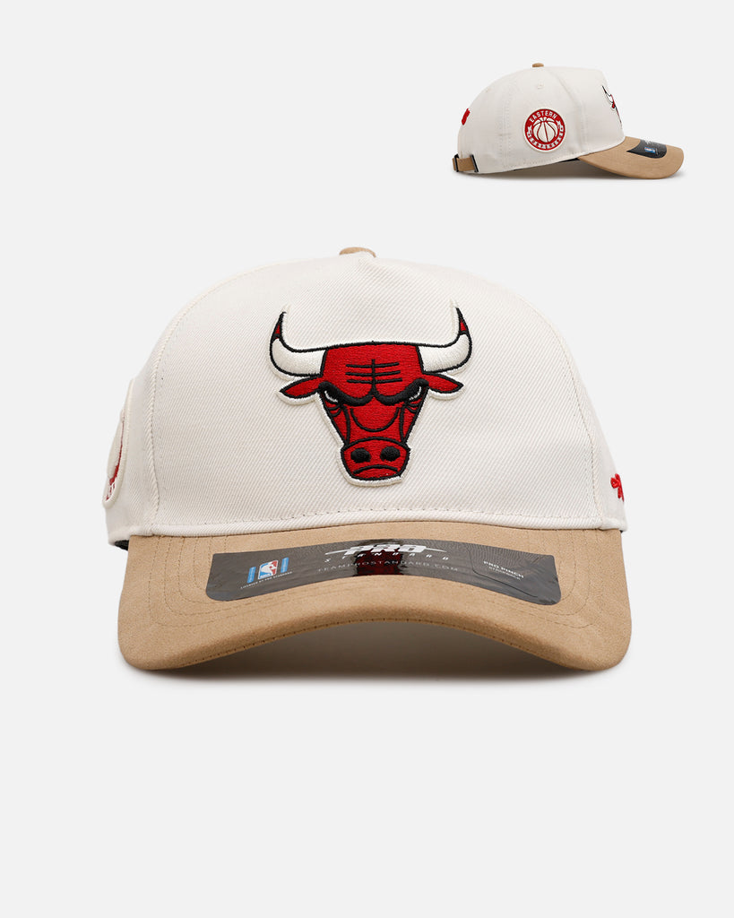 Pro Standard Chicago Bulls 'Signature Suede' Pro Pinch Strapback Eggsh ...