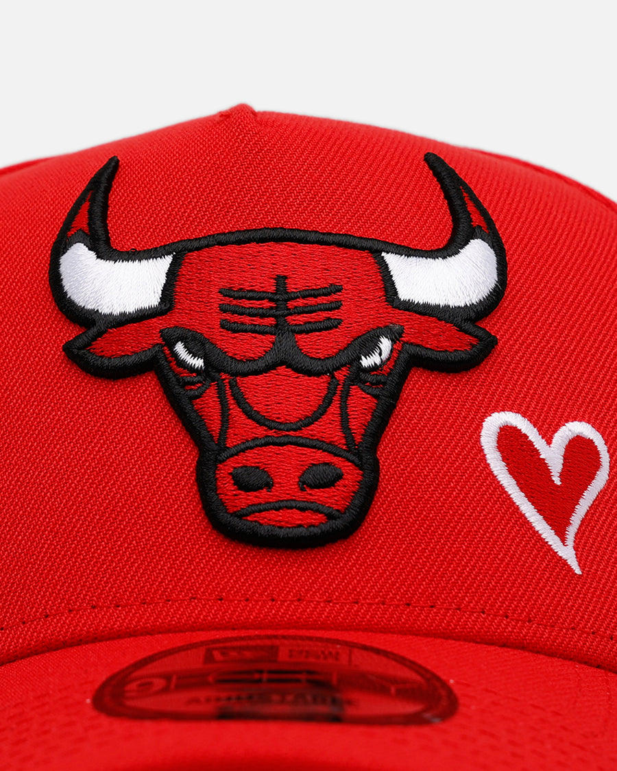 New Era Chicago Bulls 'Team Color Hearts' 9FORTY A-Frame Snapback Offi ...