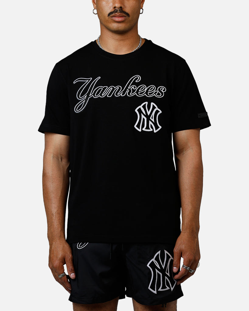 Pro Standard New York Yankees Chenille T-Shirt Black | Culture Kings US
