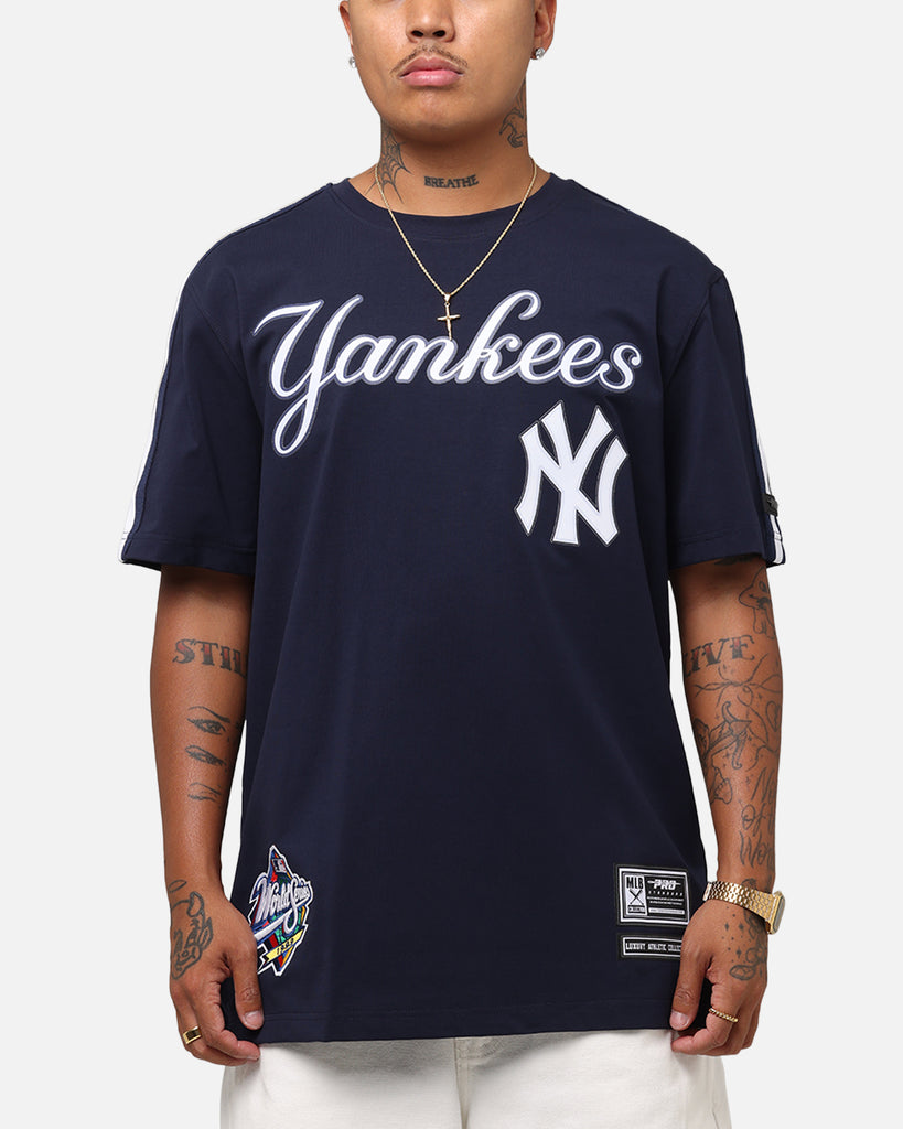 Pro Standard New York Yankees Classic Mesh Striped T-Shirt Midnight Na ...