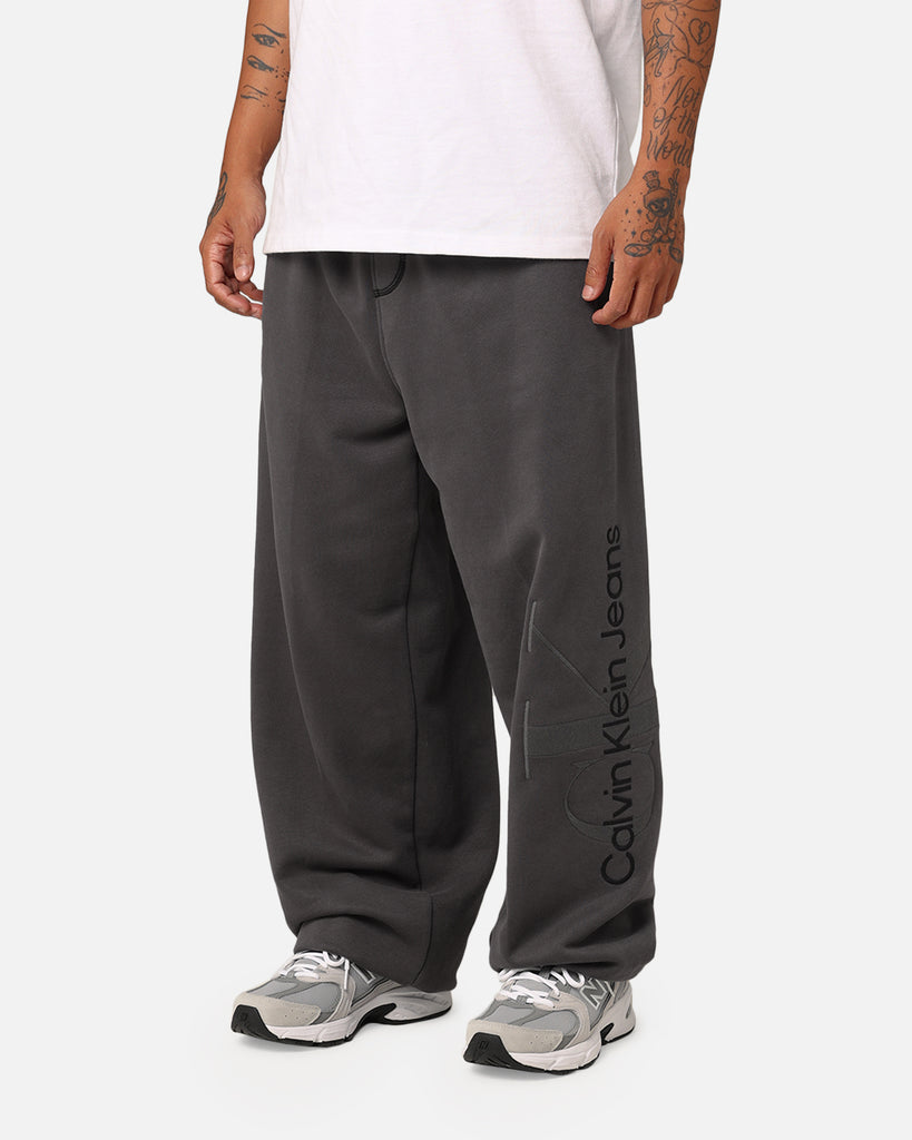 Calvin Klein Washed Monologo Hawk Pants Washed Black | Culture Kings US